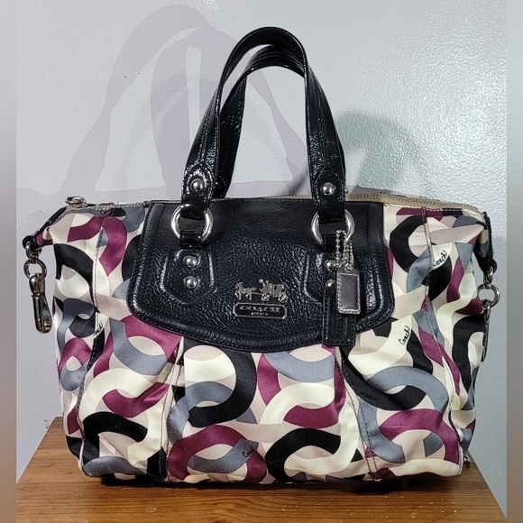 Coach | Bags | Rare Coach Madison F9684319 Graphic Op Art Audrey Chain ...